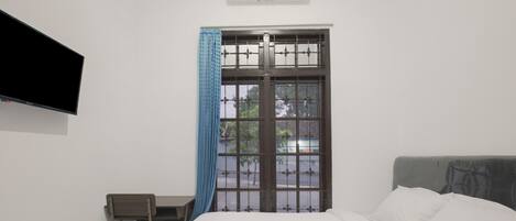 Quarto Duplo Standard | Roupa de cama fornecida