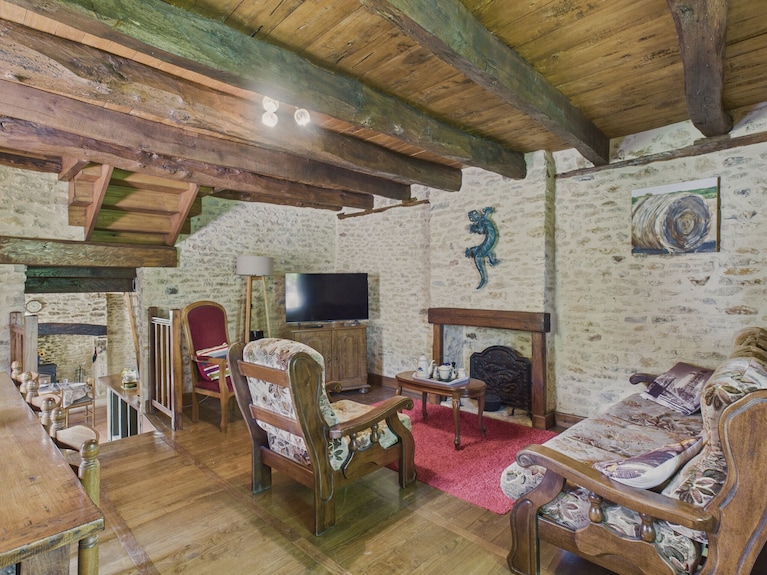 Country House For 6 With Swimming Pool And Garden - Dordogne