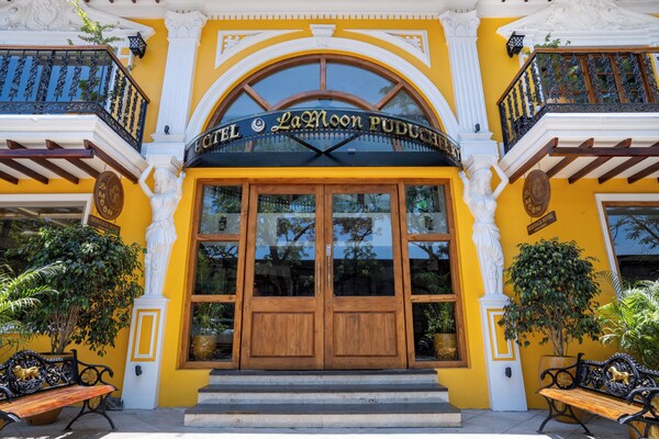 La Moon Puducherry - Puducherry