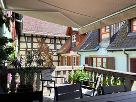 Apartamento, varanda, vista para o jardim | Terraço/pátio interior