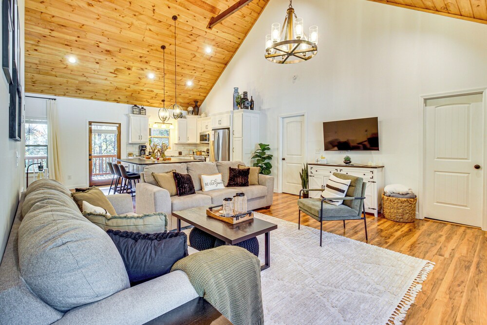 Ellijay Home 4 Mi To Dtwn: Hot Tub & Resort Perks! - Ellijay, GA