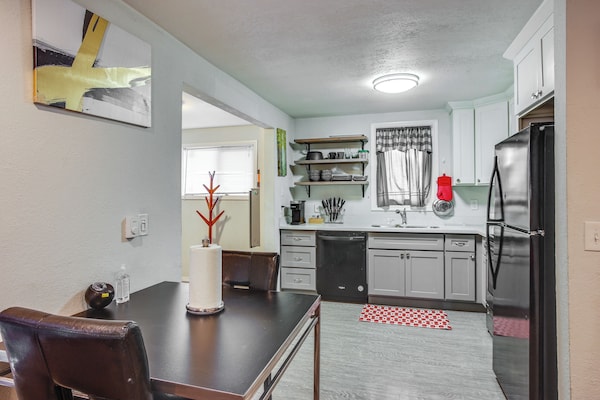 3 Mi To Dtwn Tacoma: Pet-friendly Home - Washington