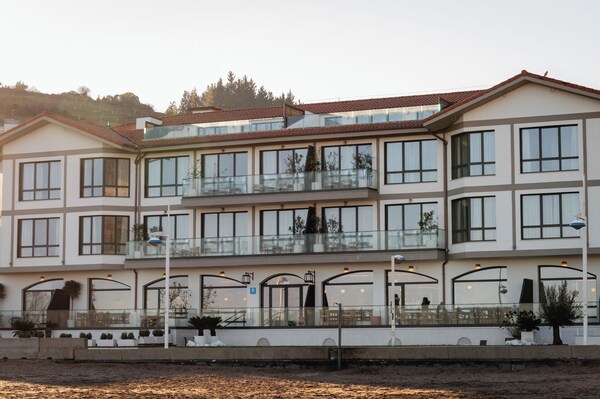 Hiru Uhinak Hotel - Deba