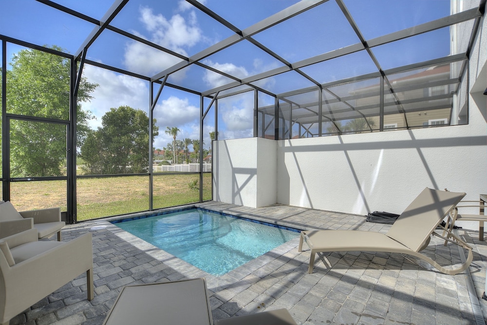 Harmony Haven Boutique Townhome At Azzure Resort Near Disney By Shine Villas 6 Bedroom Townhouse - Davenport, FL