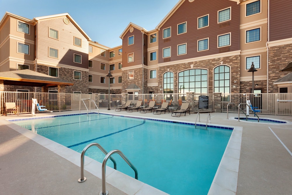 Free Breakfast. Pool. Quick Drive to the new Chevron and Oxy campuses ...