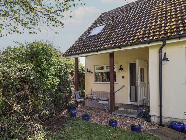 Rosemarie Annexe - Axminster