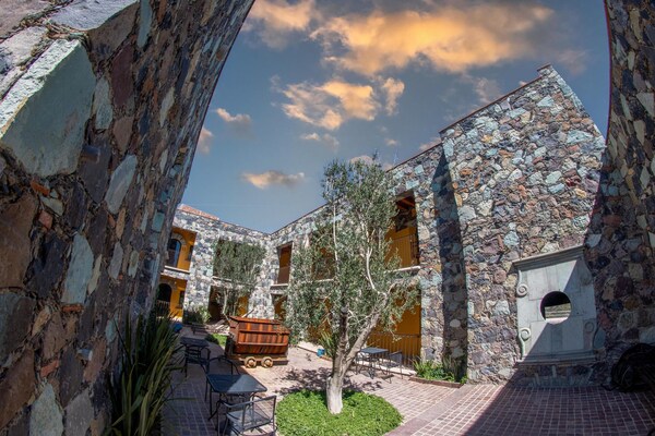 Tierra Adentro Hotel Fashion Grill & Spa - Guanajuato