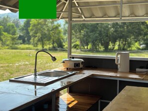 Bangalô, 1 quarto, para fumantes, sacada | Cozinha privada