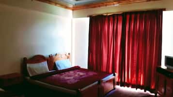 Quarto Duplo Deluxe, vista para a montanha | Quartos insonorizados, ferro/tábua de engomar, Wi-fi grátis