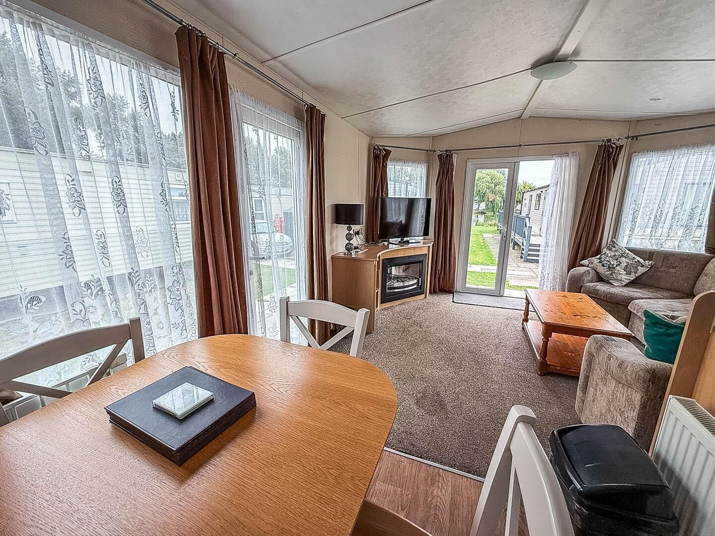 Lovely 8 Berth Caravan At Southview, Skegness, With Lake Views Ref 33066cl - Skegness