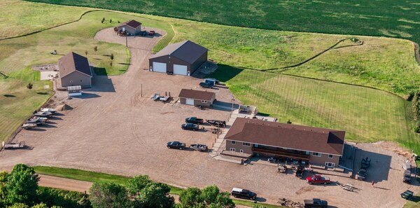 Lakeview Lodge - North Dakota