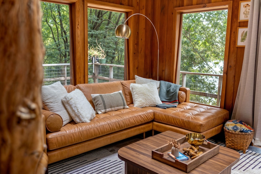 Exclusive River Escape On The Coast - Hot Tub, Woods, & Newly Renovated - Sisters Rock State Park, Port Orford