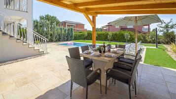 Vila | Opções para refeição ao ar livre