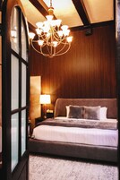 Quarto Comfort | Edredões de penas, cofre no quarto, ferro/tábua de engomar