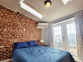 Apartamento básico, sacada, vista para a cidade | 1 quarto, individualmente decorados, individualmente mobiliados