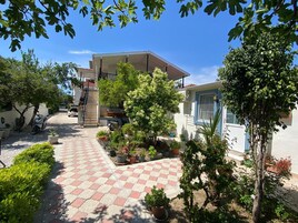 Fachada da propriedade