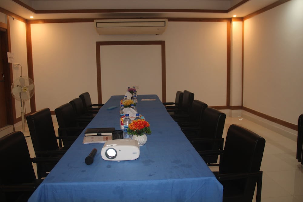 Hotel Blue Castle International One - West Bengal