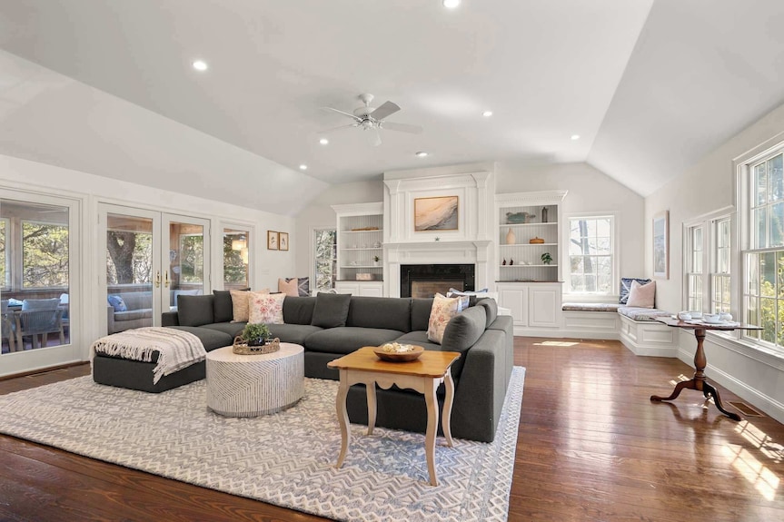 Classic Cape, Walk To Red River Beach! - 채텀