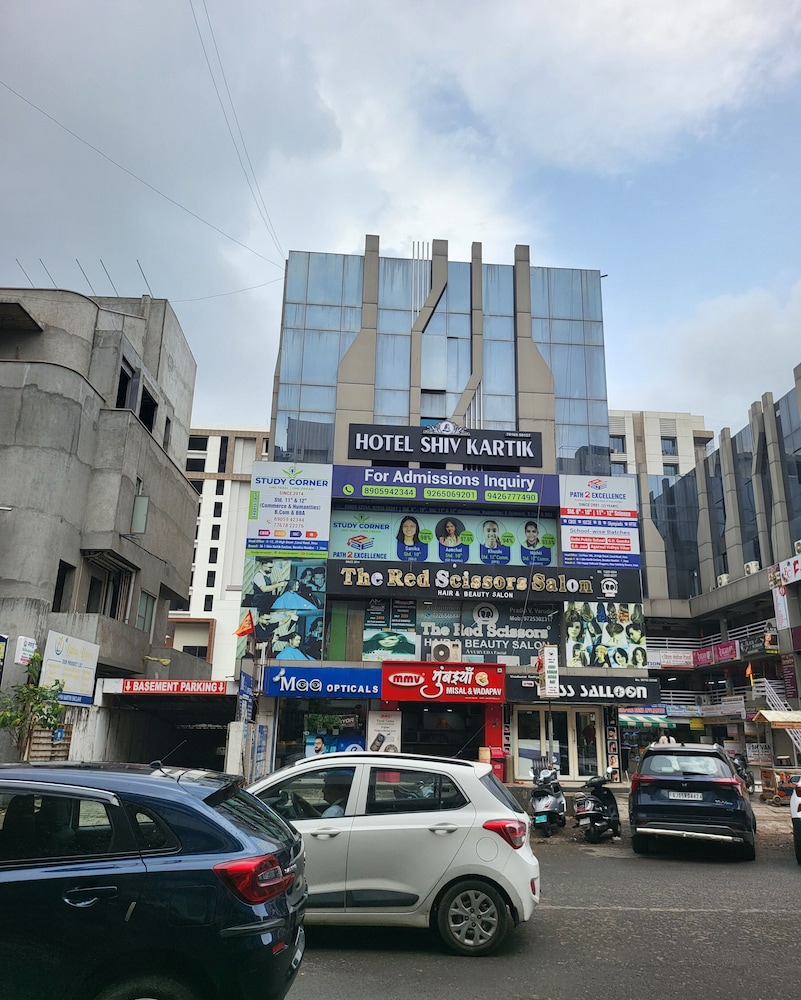 Hotel Shiv Kartik - Surat
