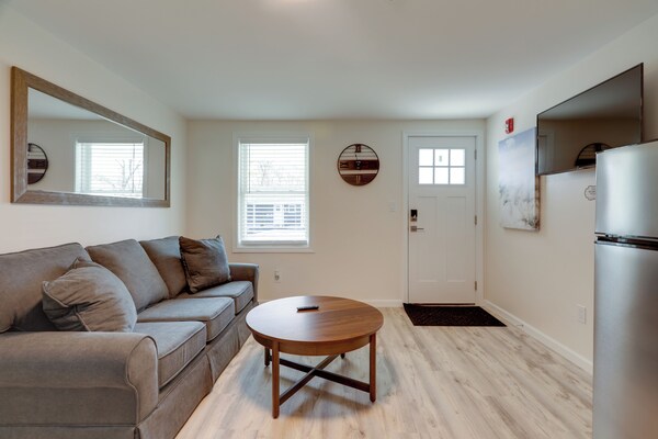 3 Mi To Onset Beach & Village! Pet-friendly Apt - Massachusetts