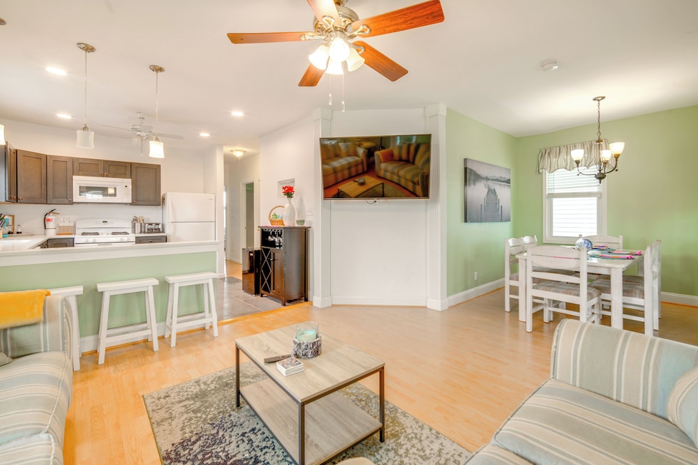 Walk To Ventnor Beach & Boardwalk: Coastal Gem - Atlantic City, NJ