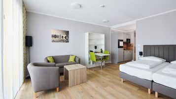 Apartamento Deluxe, não fumadores, varanda | 1 quarto, secretária, ferro/tábua de engomar, Wi-fi grátis