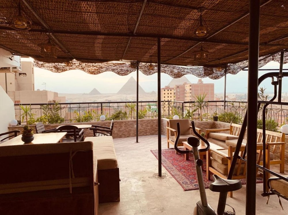 Draz Pyramids View - エジプト