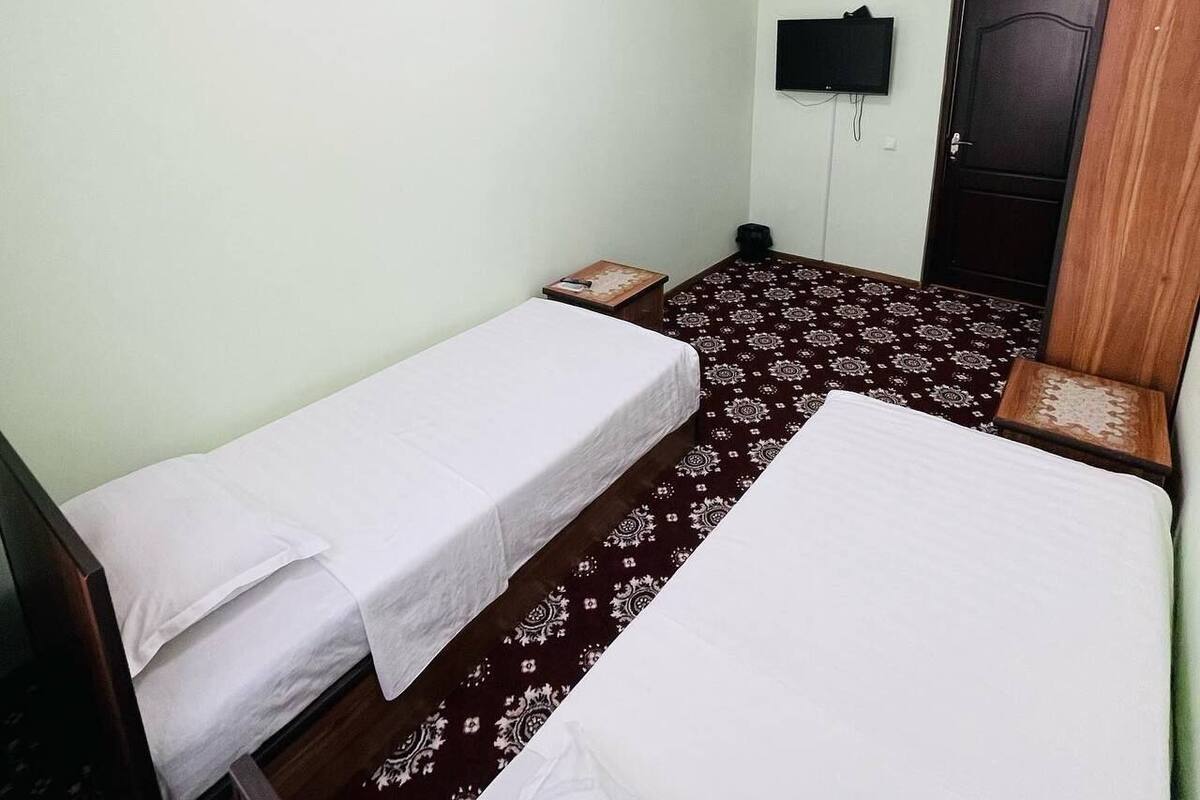 Quarto Twin Comfort | Secretária, ferro/tábua de engomar, Wi-fi grátis