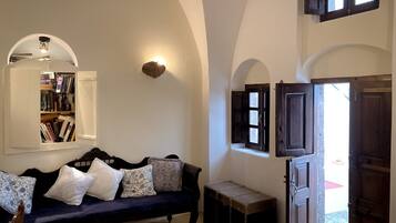 Casa | 1 quarto, secretária, internet de alta velocidade