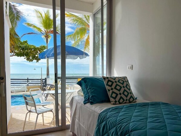 Roupas de cama antialérgicas, Wi-Fi de cortesia, roupa de cama