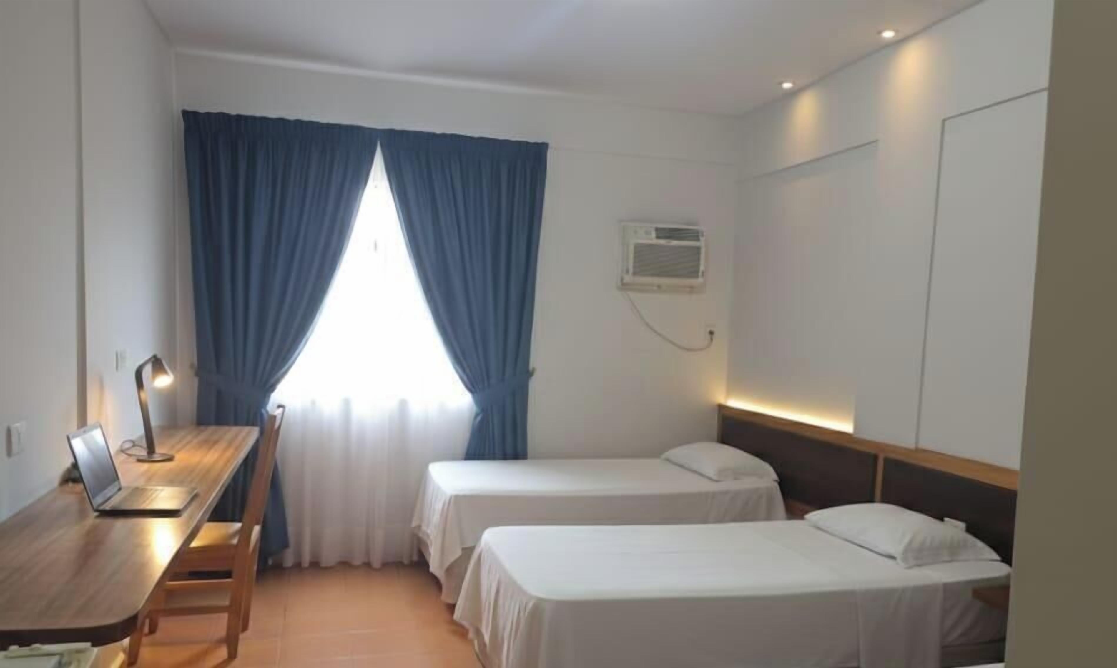 Quarto Triplo Económico, 3 camas individuais | Wi-fi grátis 