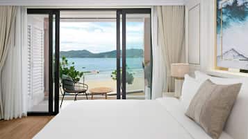 Quarto casal luxo, sacada, vista para o oceano | Cortinas blackout, ferros/tábuas de passar roupa, Wi-Fi de cortesia