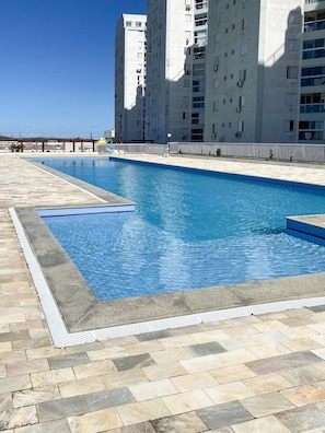 Apartamento | Piscina | 6 piscinas internas