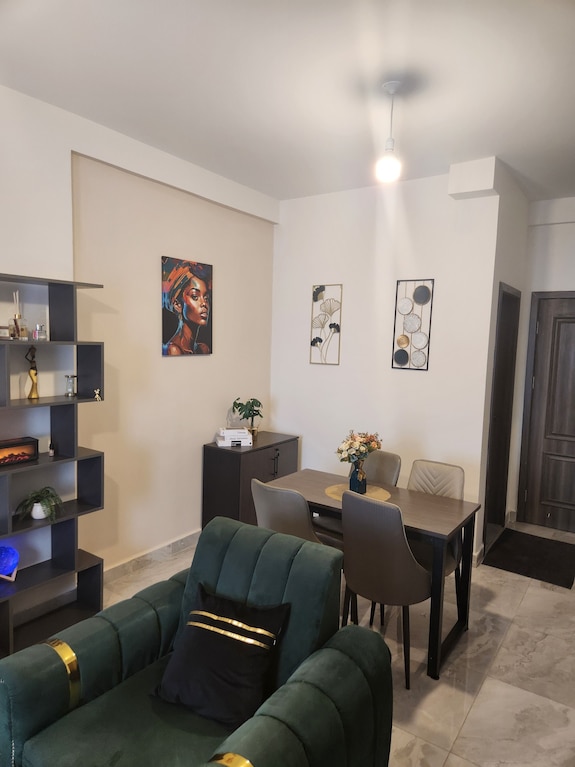 New Modern One Bedroom Apartment In Kinshasa, Kitambo. Wifi/ac/generator - Kinshasa
