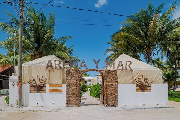 Arena Y Mar Seaside Glamping Adults Only - El Cuyo