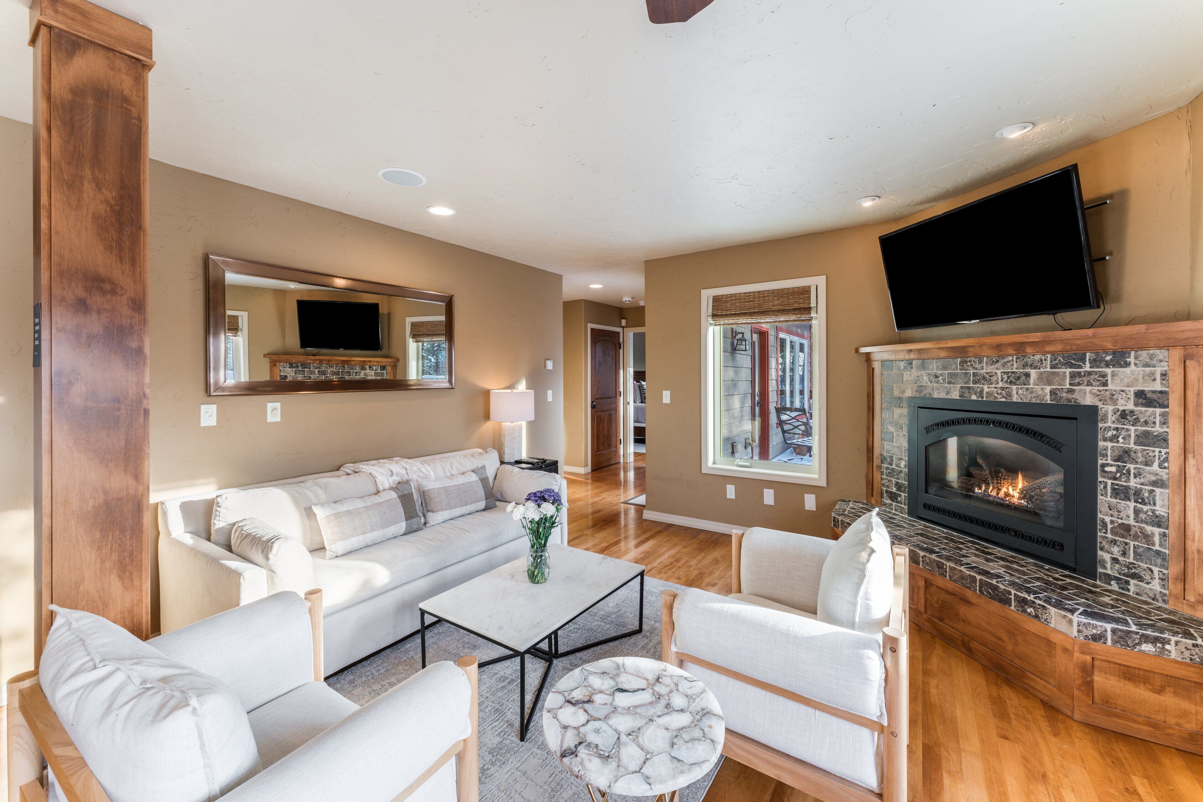 1.5 Miles From Ski Lift For  Mountain Resort & Views Of Whitefish Lake + Hot Tub! - Whitefish, MT