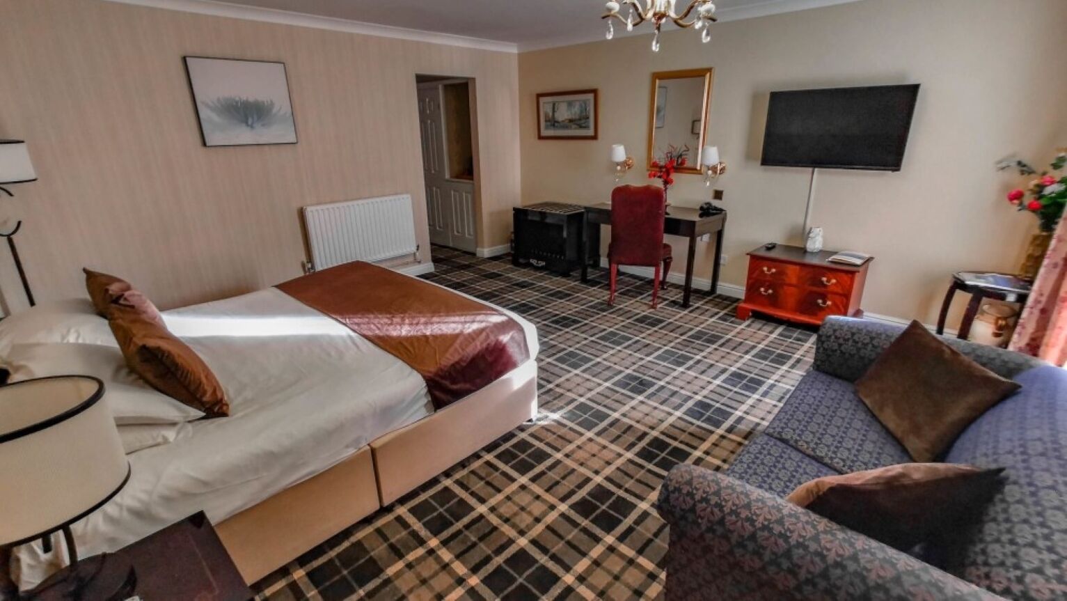 2 Comfy Rooms W/ Spa Treatments, Solarium & Cosy Atmosphere - Ideal For Families - Suffolk