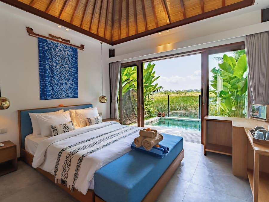 Vila conforto, piscina particular, no jardim | 1 quarto, Wi-Fi de cortesia