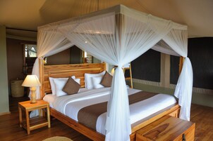 Quarto casal ou duplo luxo, vista para o parque | Roupas de cama premium, edredons de pluma