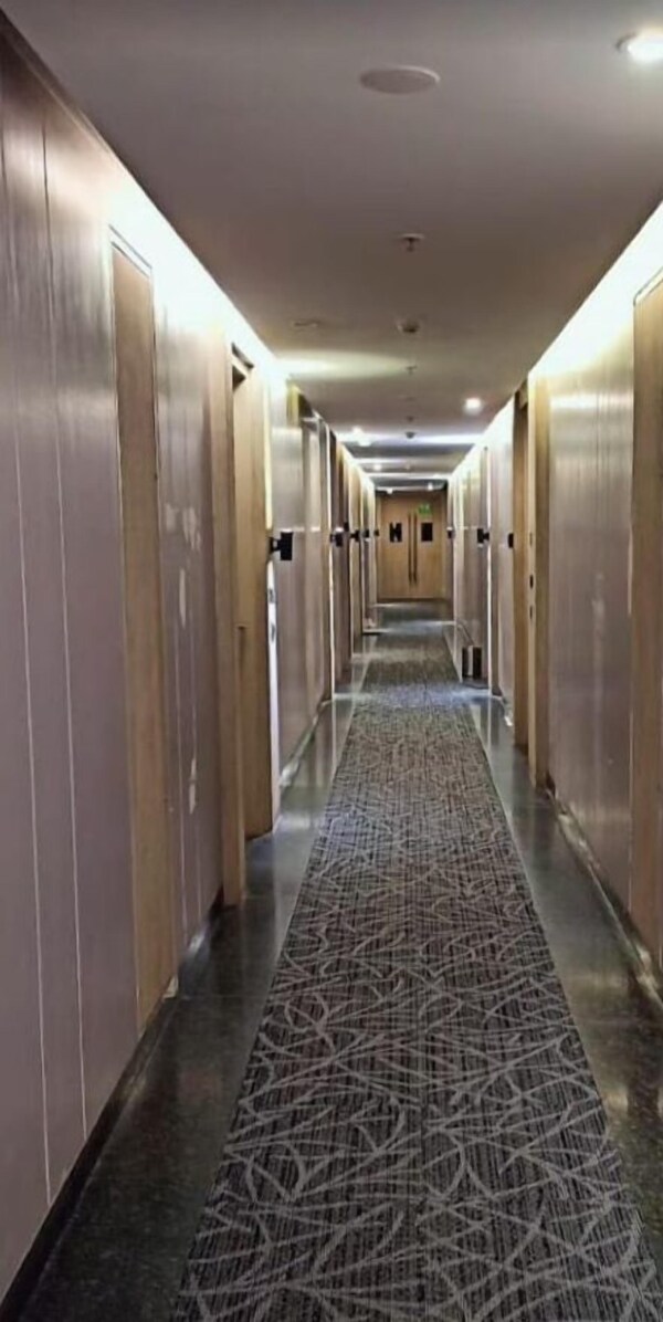 The Luxury Apartments - 