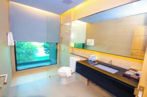 Quarto Duplo Deluxe, varanda, Vista para a cidade | Vista do quarto