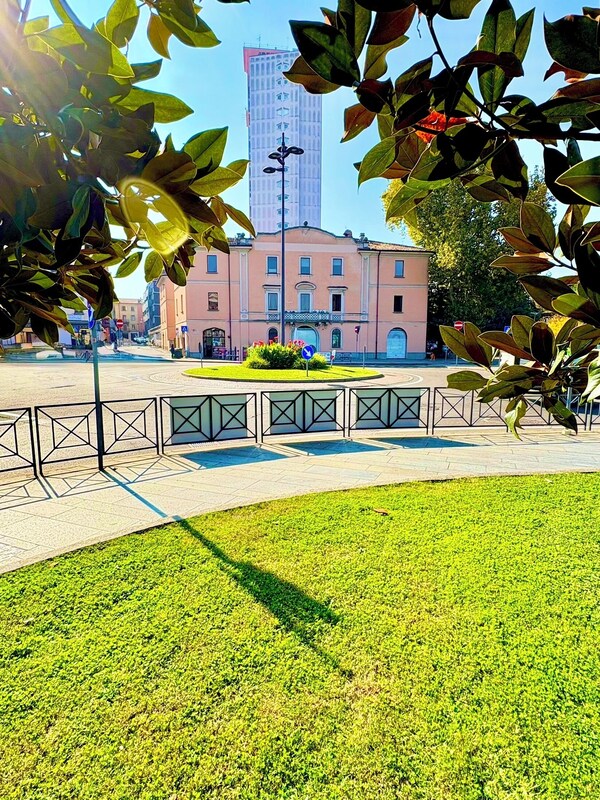 The Central Rock Inn Camere Con Bagno Privato Self Check In - Piacenza