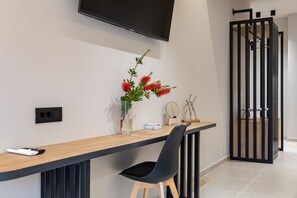 Estúdio Superior, 1 cama queen-size e sofá-cama | Sala de estar