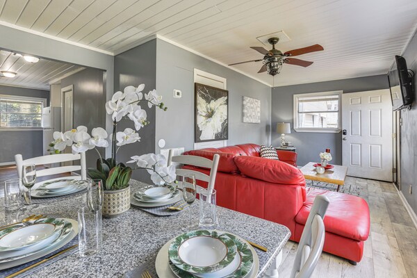 12 Mi To Lake Access: Port Arthur Apt W/ Yard - Port Arthur, TX