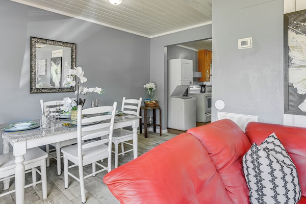 12 Mi To Lake Access: Port Arthur Apt W/ Yard - Port Arthur