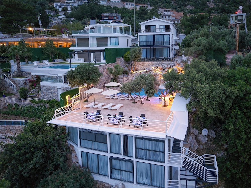 Oliva Mare - İçmeler