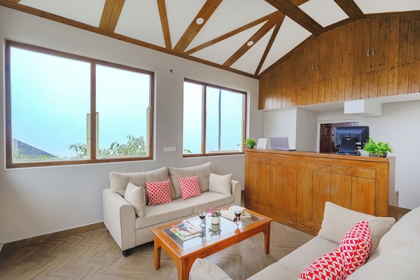 Himalayan Escape Cottages - Himachal Pradesh