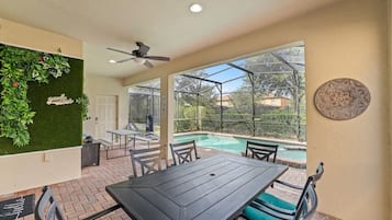 Casa Design, 6 quartos, piscina privativa | Terraço/pátio interior
