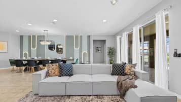 Casa Comfort, vários quartos, piscina privativa, junto ao lago | Sala de estar