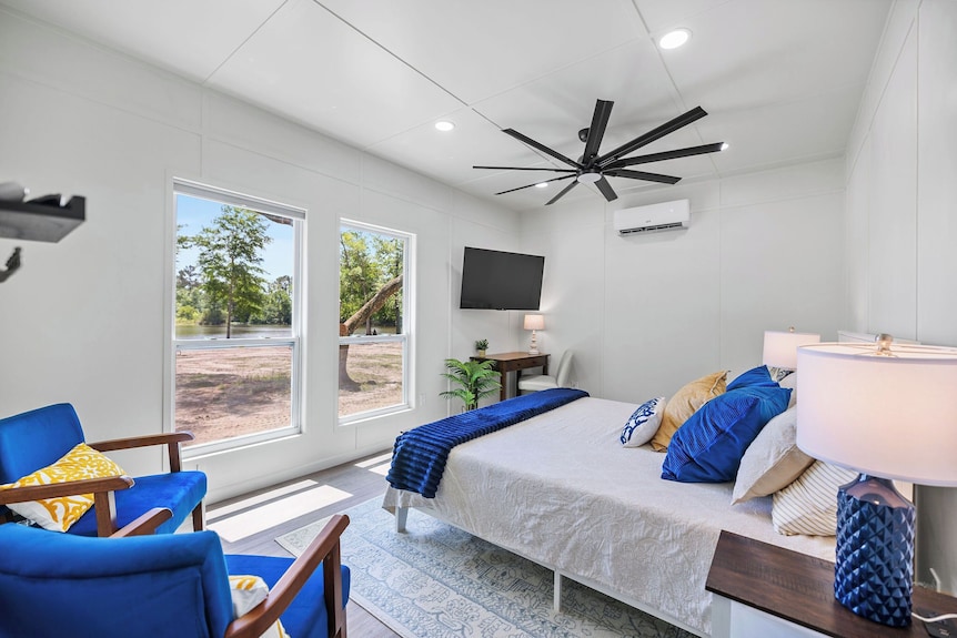 Sunset Haven Lake-volleyball-pool - Louisiana